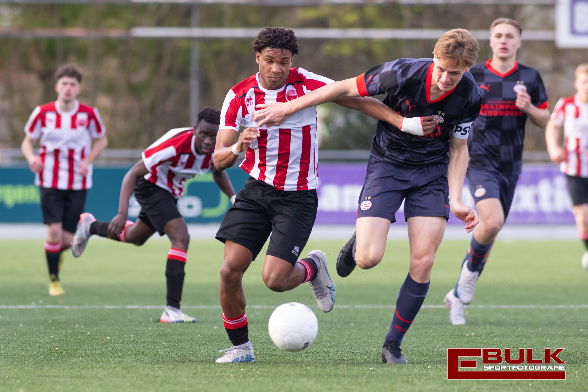 Alphense Boys o17 een uur lang gelijkwaardig aan PSV o17 | Alphense Boys